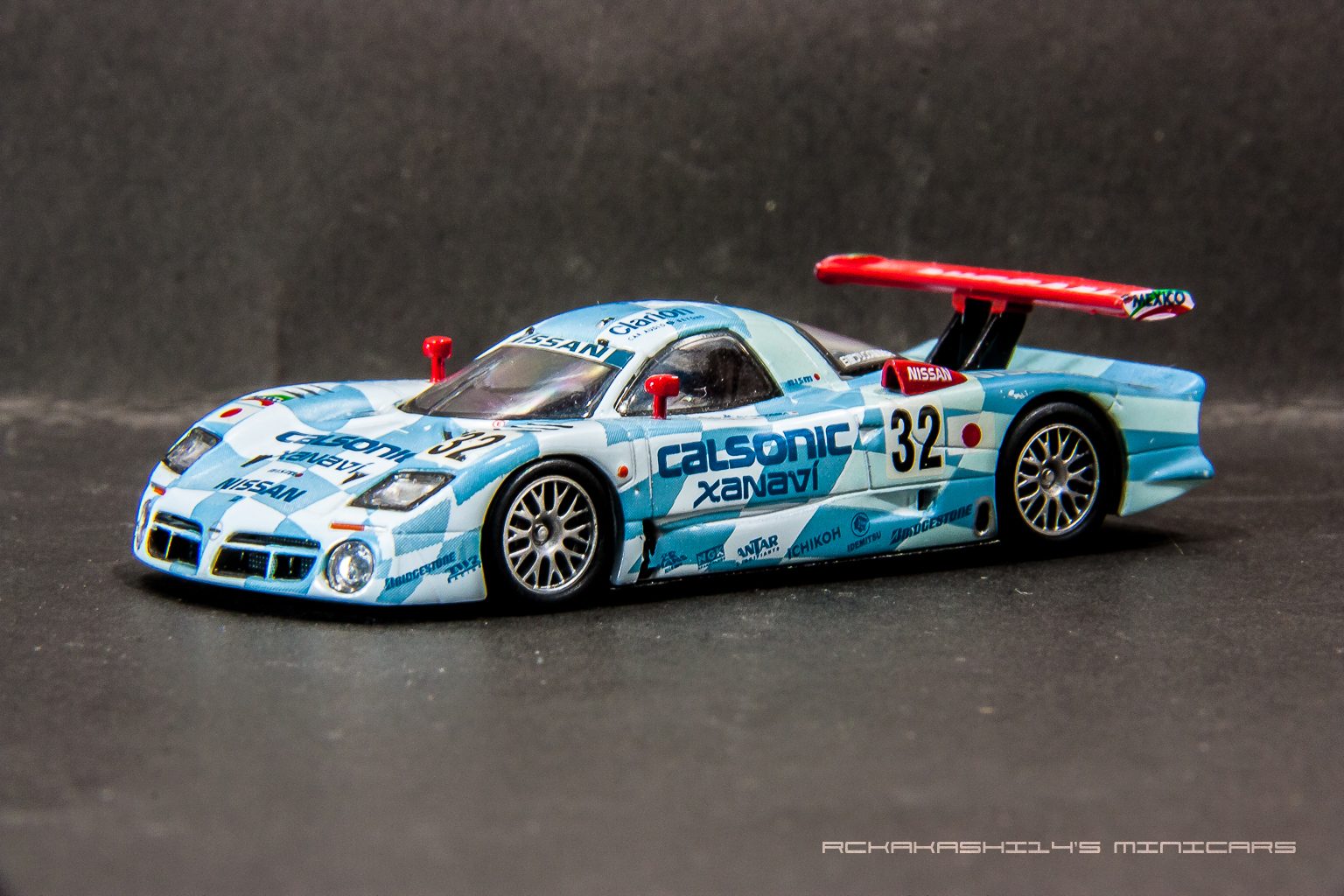 Kyosho 1:64 - Nissan R390 GT1 | GTPlanet