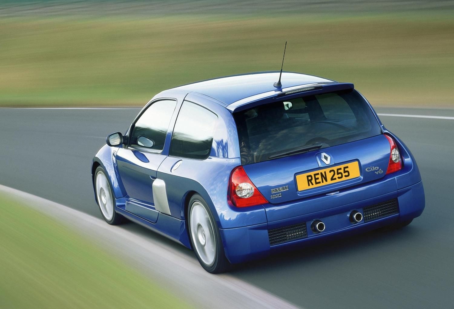 The Supercar of Hot Hatches: Renault Clio Renaultsport V6