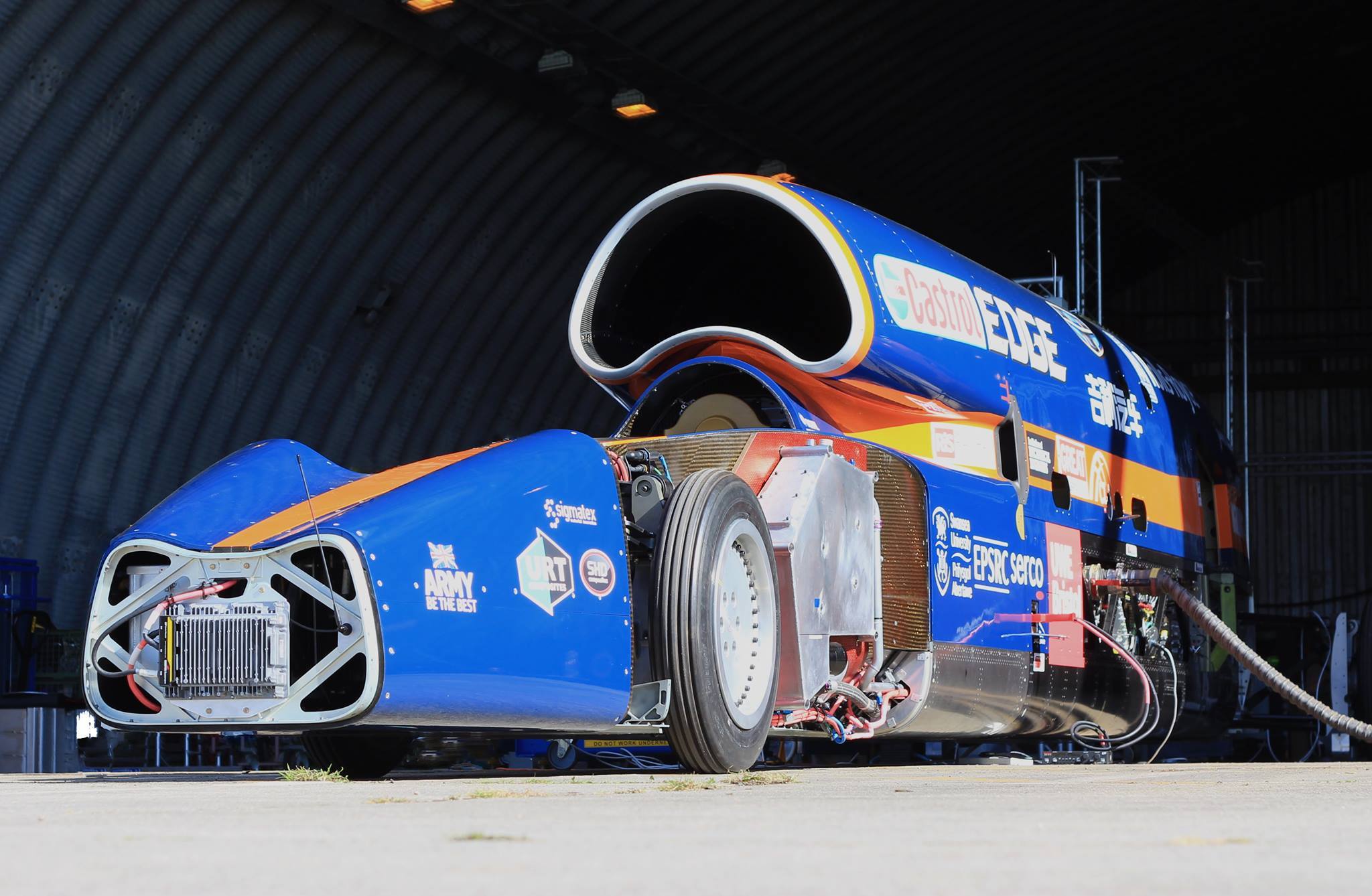 The 1,000 MPH Bloodhound SSC Aces Its First Trials in the UK – GTPlanet