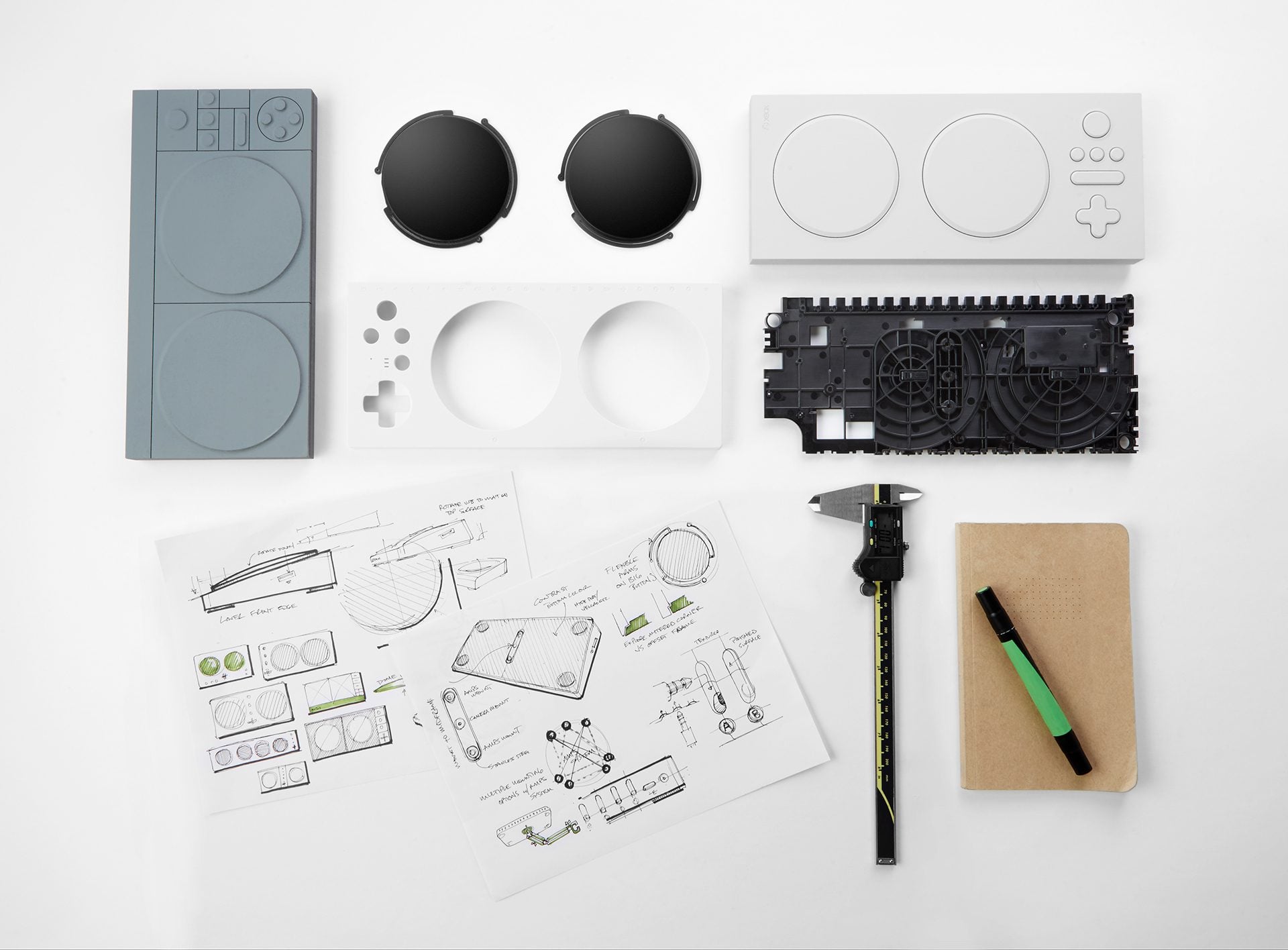 Microsoft Offers Maximum Accessibility with Xbox Adaptive Controller ...