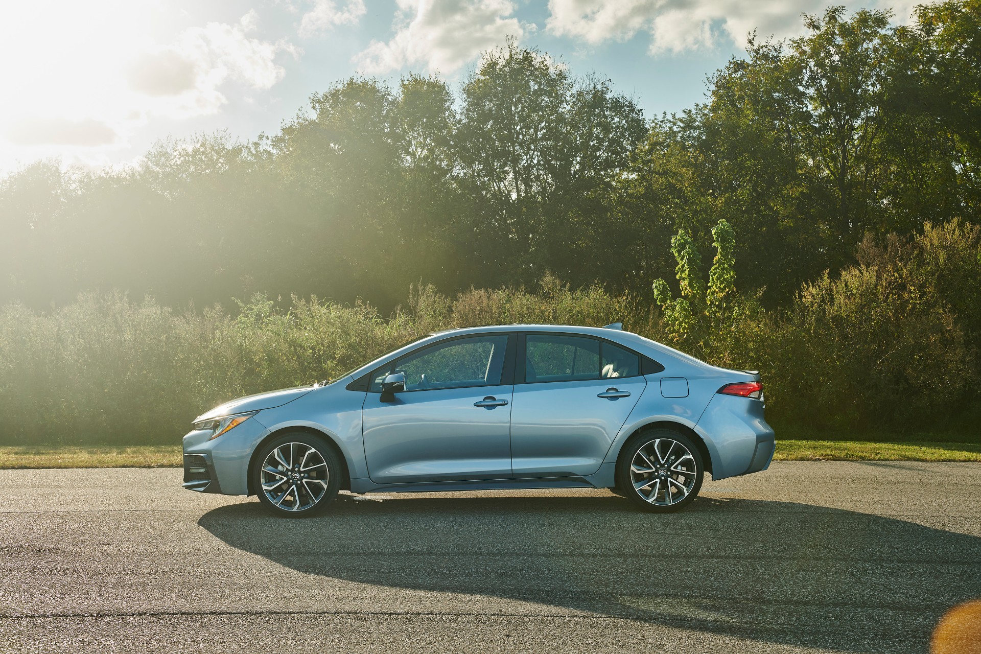Toyota Ditches Beige with New Corolla Sedan, Available 2019 – GTPlanet