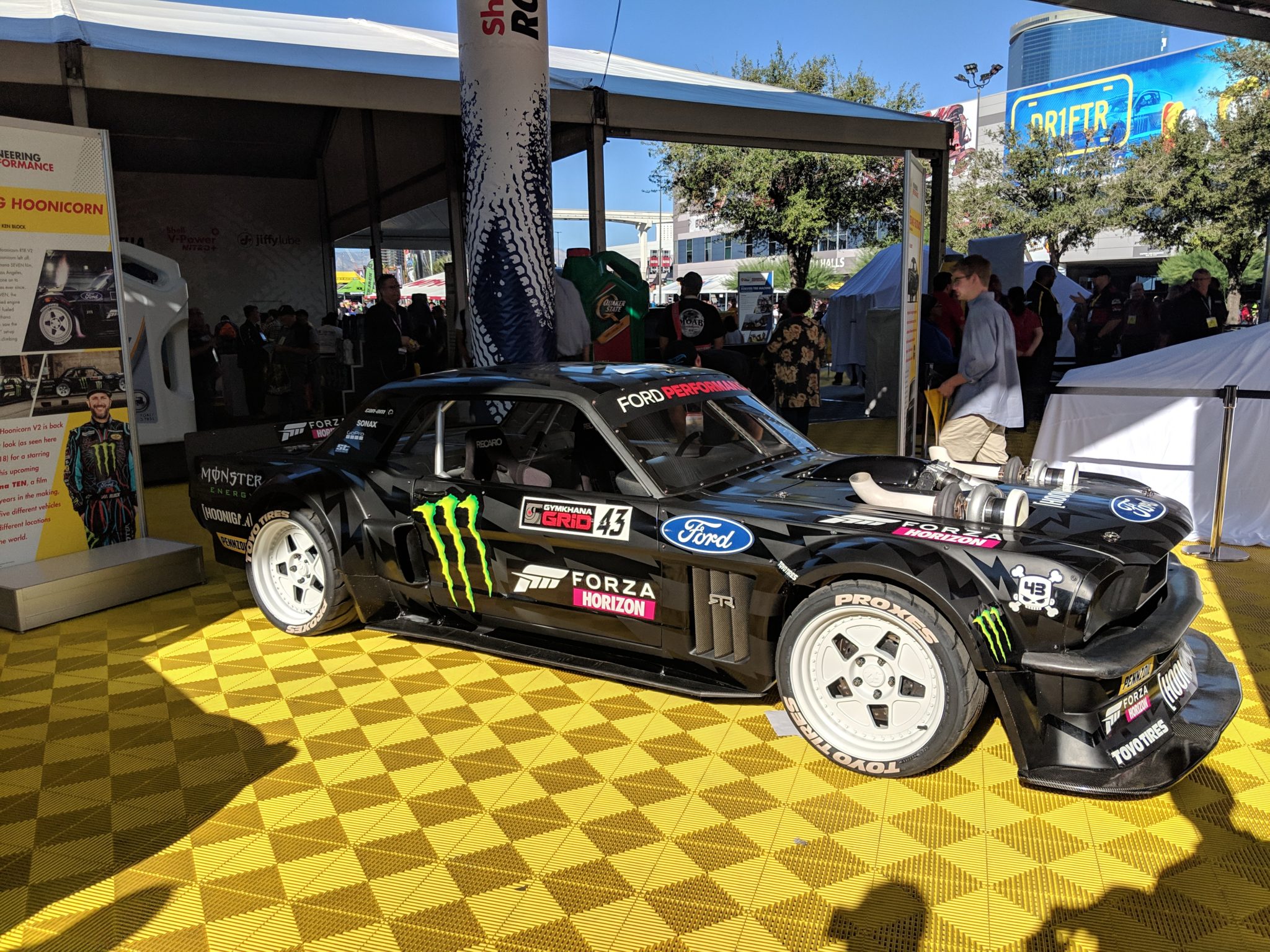 My First SEMA Experience: The Good, The Bad, and the Onslaught of Brodozers