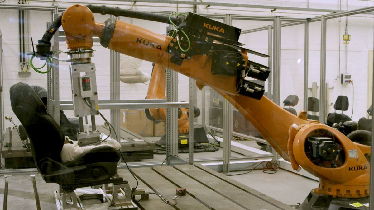 Ford’s Robot Booty Helps Make Your Car Seat Comfy For a Decade – GTPlanet