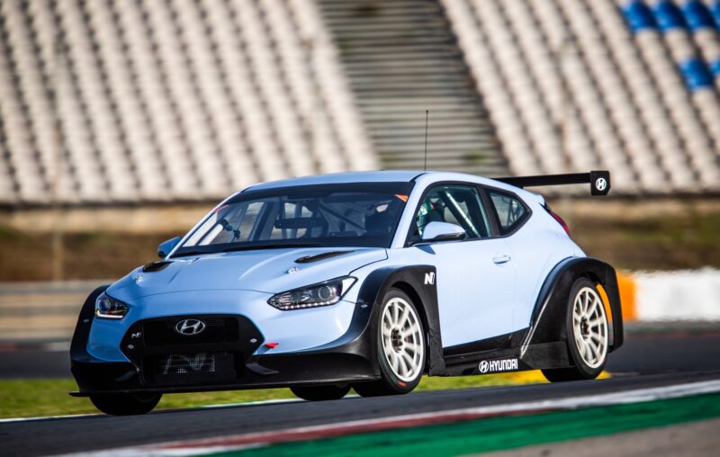 Hyundai’s Taking the Veloster Racing, and It Looks Mean – GTPlanet
