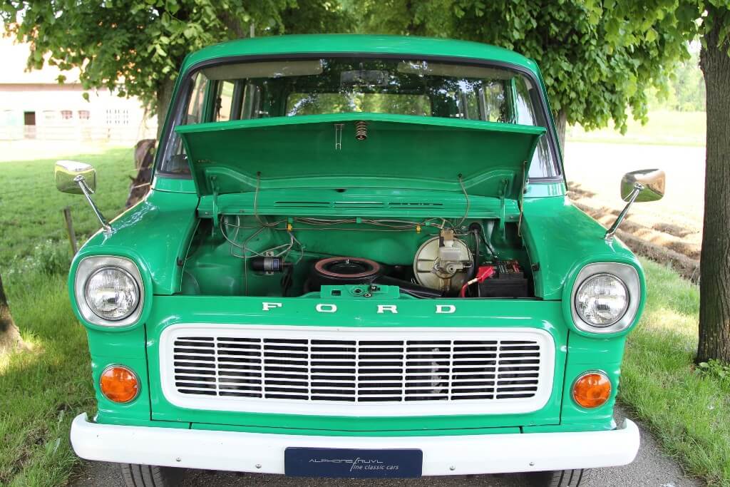 Shuttle the Family Around in Retro Style With This 1975 Ford Transit Kombi
