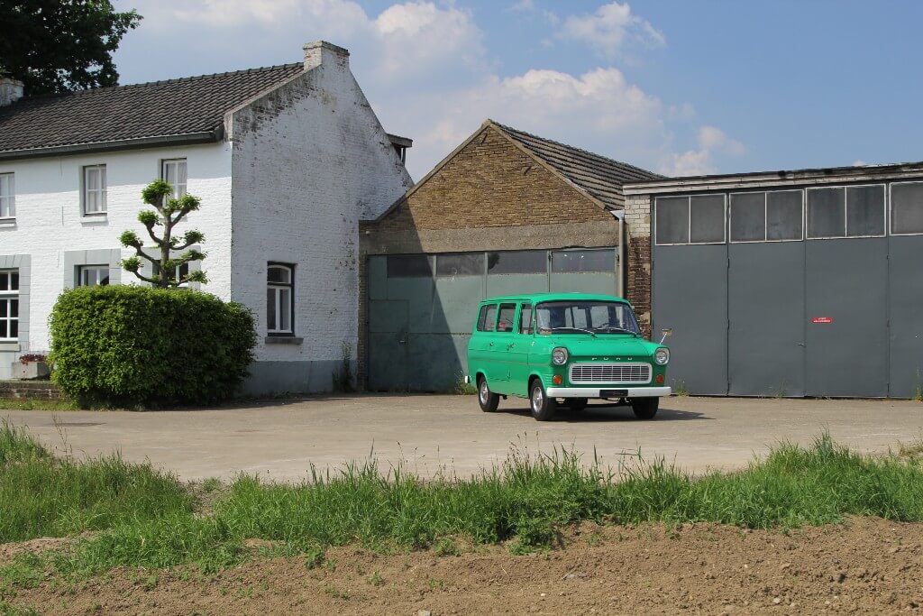 Shuttle the Family Around in Retro Style With This 1975 Ford Transit Kombi