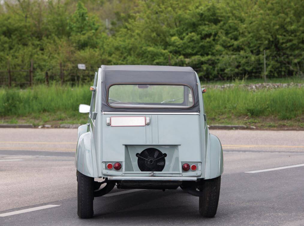 The Citroën 2CV Sahara Is the Quirky French Off-Roader That Took on ...